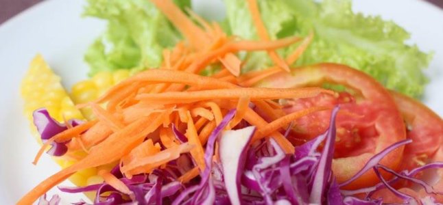 How many calories are there in a salad? – Healthsomeness
